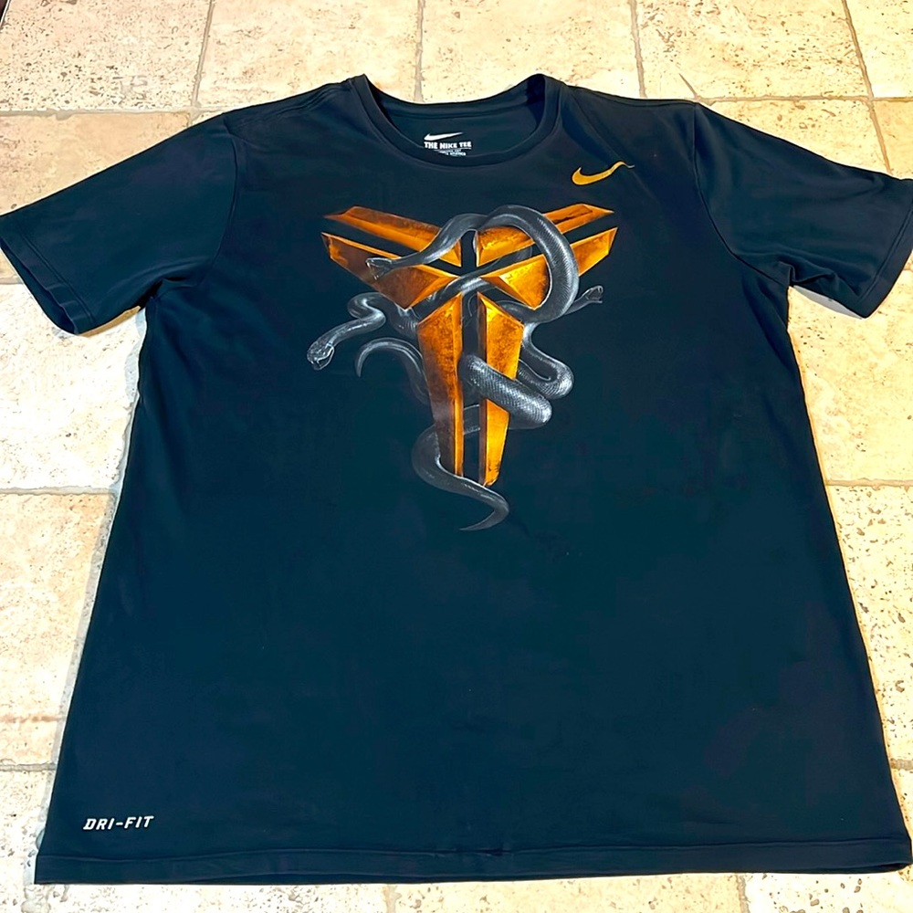 2015 Nike Kobe Bryant Black Mamba Sheath Logo Dri-Fit… - Gem
